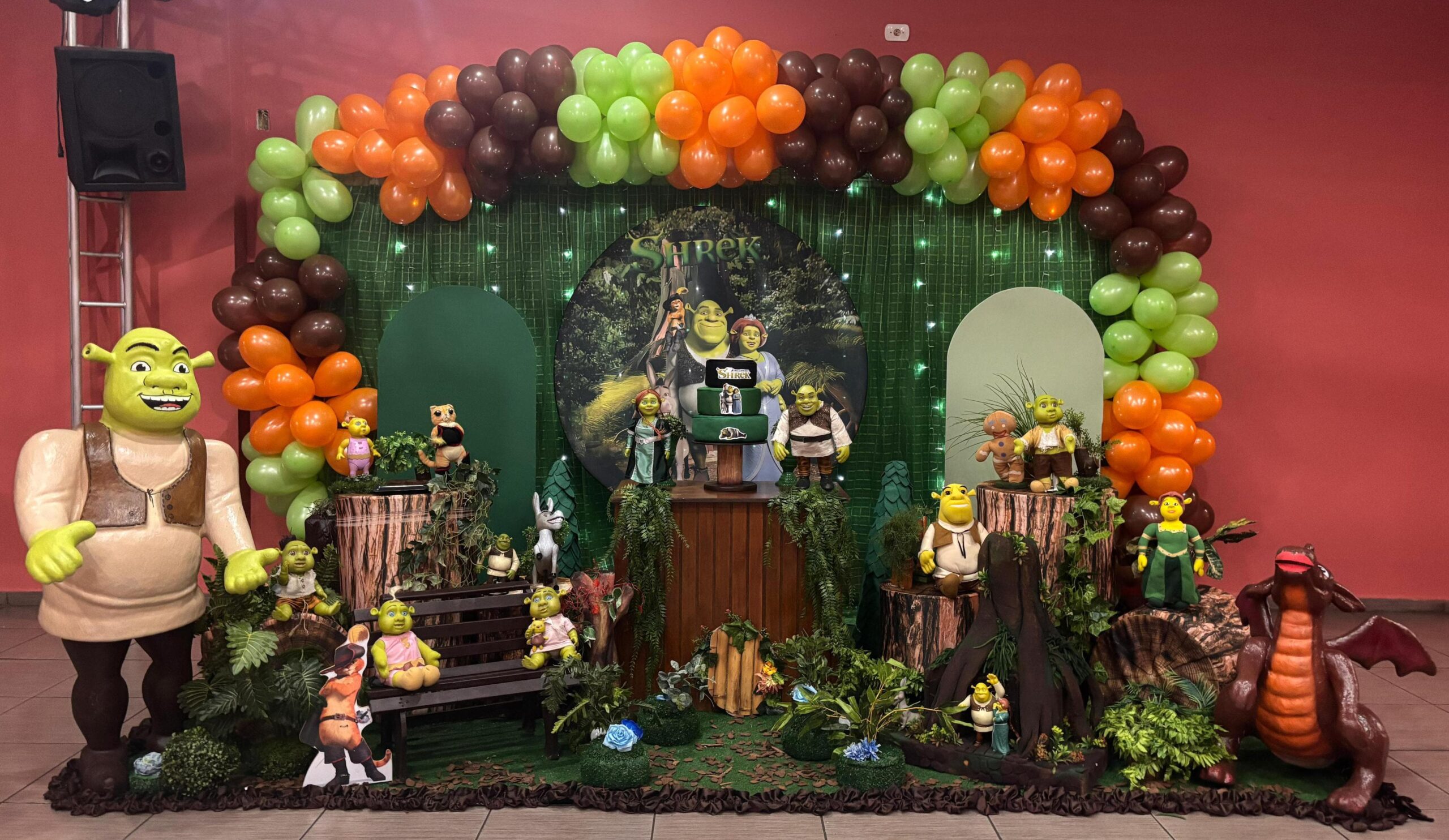 Shrek Mini Table – Família Klasse A